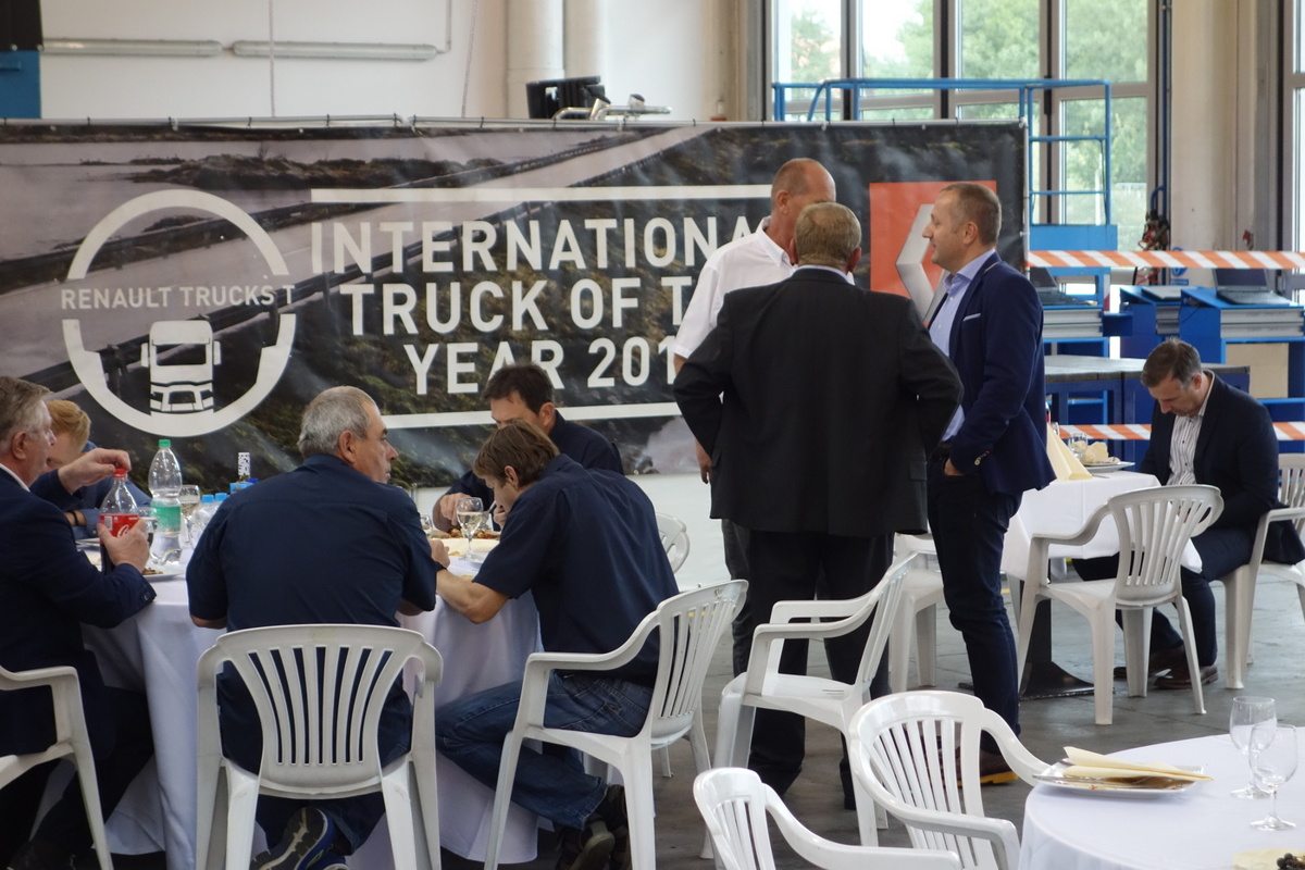 Otvoritev novega Volvo Group Trucks centra v Mariboru | Transport in ...