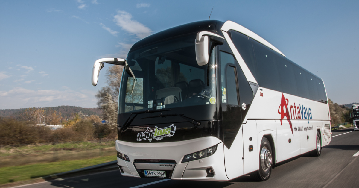 TEST: Neoplan Tourliner | Transport in logistika