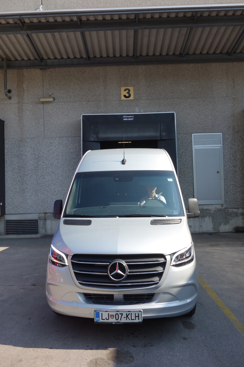 TEST: Mercedes-Benz Sprinter | Transport in logistika