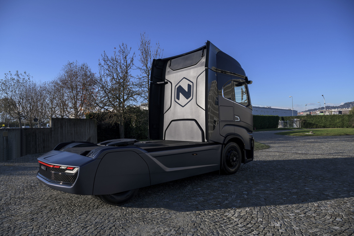 Predstavitev električnega Nikola TRE | Transport in logistika