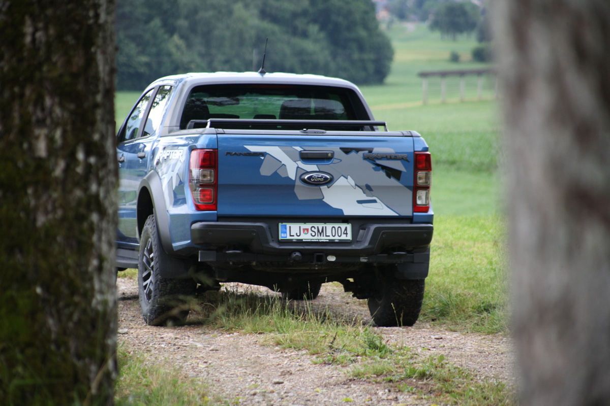 Test: Ford Ranger Raptor | Transport in logistika