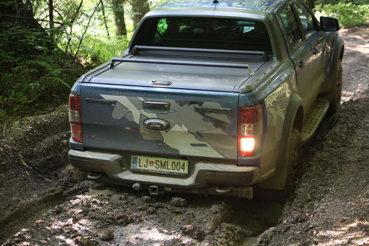 Test: Ford Ranger Raptor | Transport in logistika