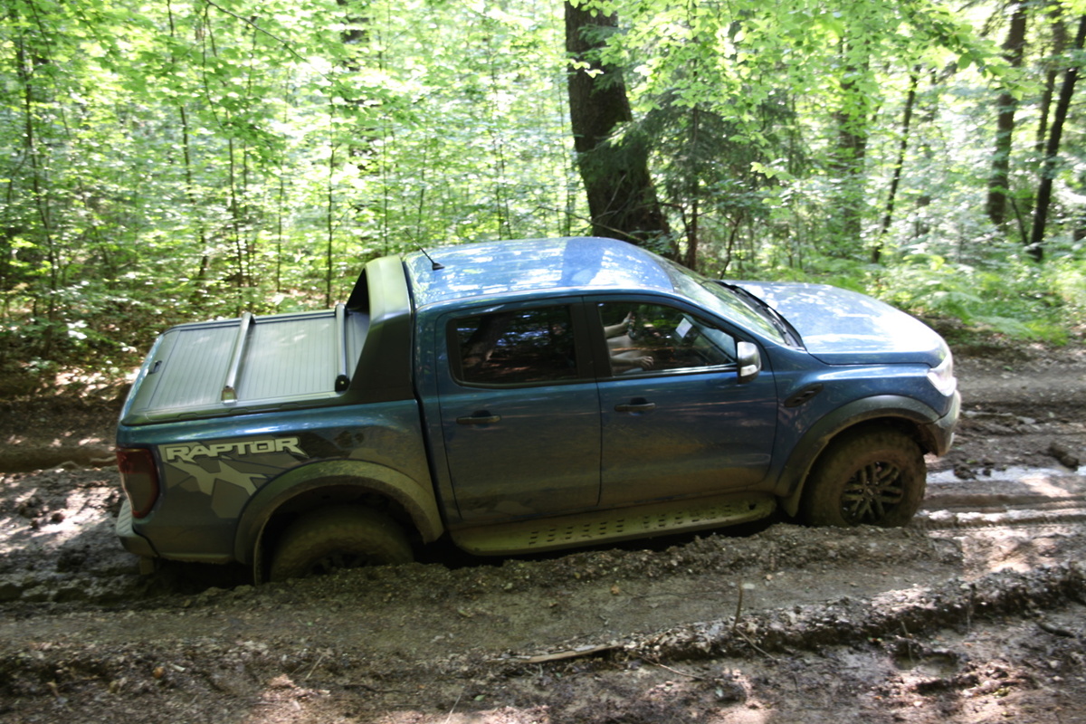 Test: Ford Ranger Raptor | Transport in logistika