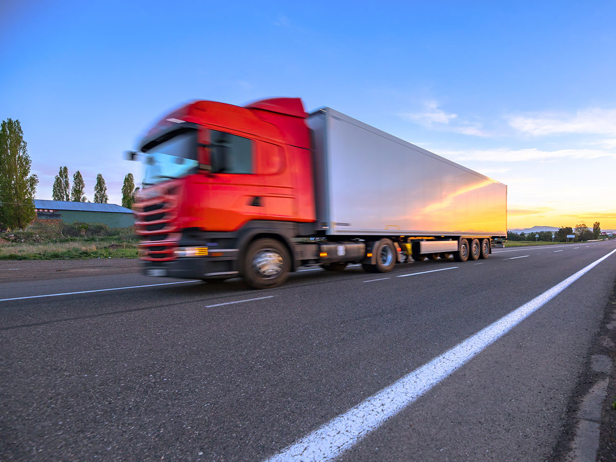 Objestna vožnja, agresivni vozniki in slaba prometna kultura ...