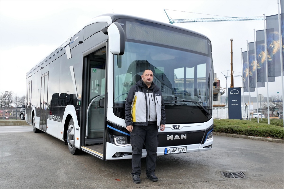 V avtobusu sem jaz šef / Martin Skušek | Transport in logistika